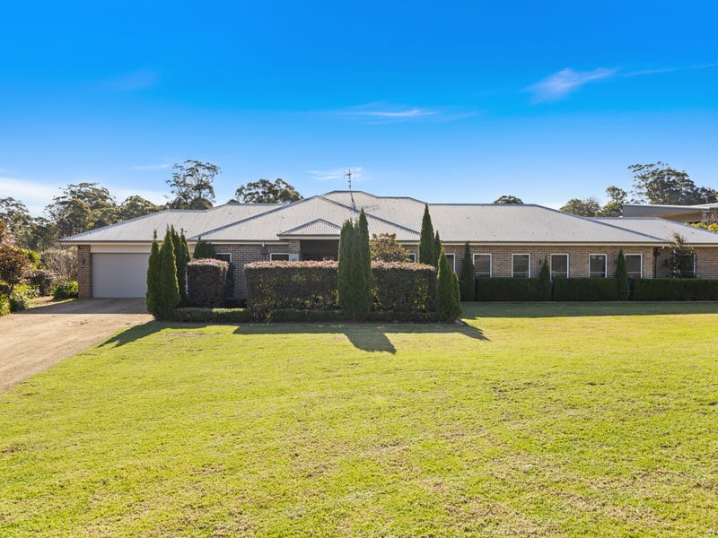 13 Cook Court, Highfields, Qld 4352 - Property Details