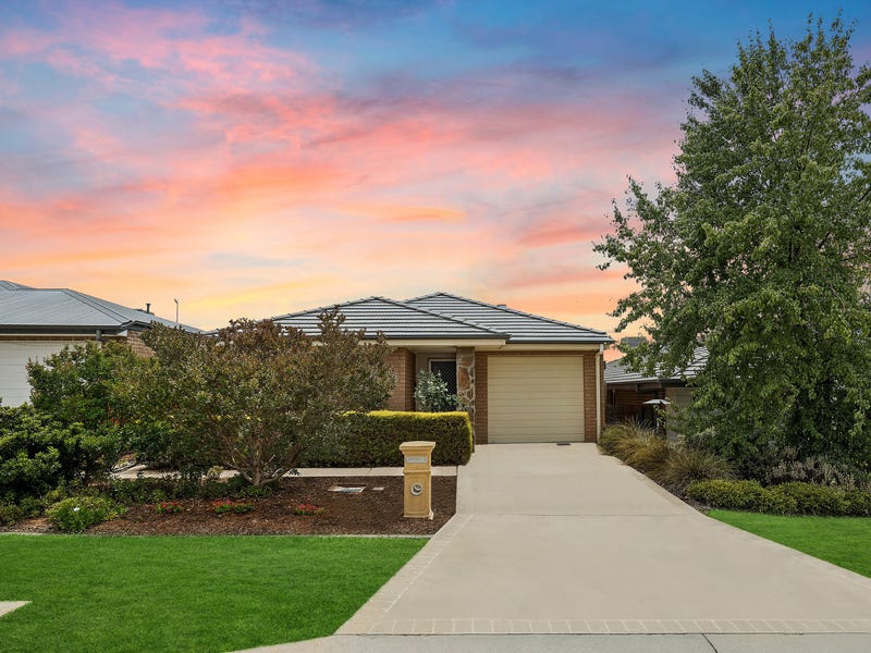 112 Greg Urwin Circuit, Casey, ACT 2913 - Property Details