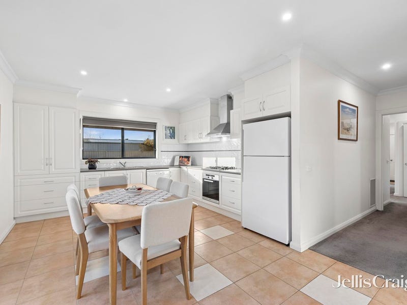 18 Victoria Street, Kyneton, Vic 3444 - Property Details
