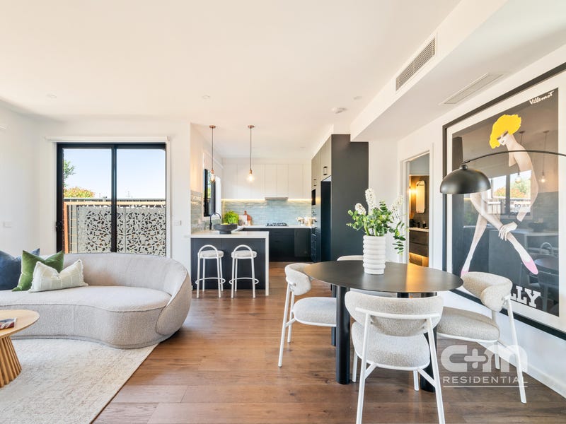 2/10 Daley Street, Glenroy, Vic 3046 - Property Details