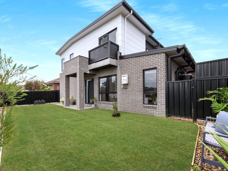 1/22 Foley Street, Gwynneville, NSW 2500 - Property Details