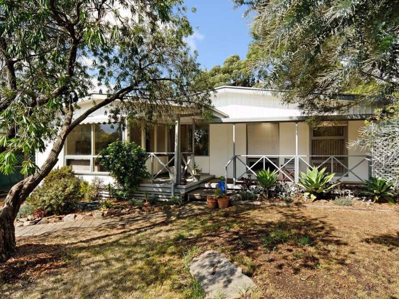 11 Armstrong Street, Mount Barker, SA 5251 - realestate.com.au