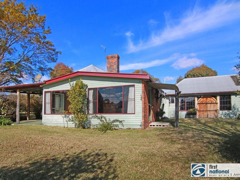 63 Rowan Avenue, Uralla, NSW 2358 - Property Details