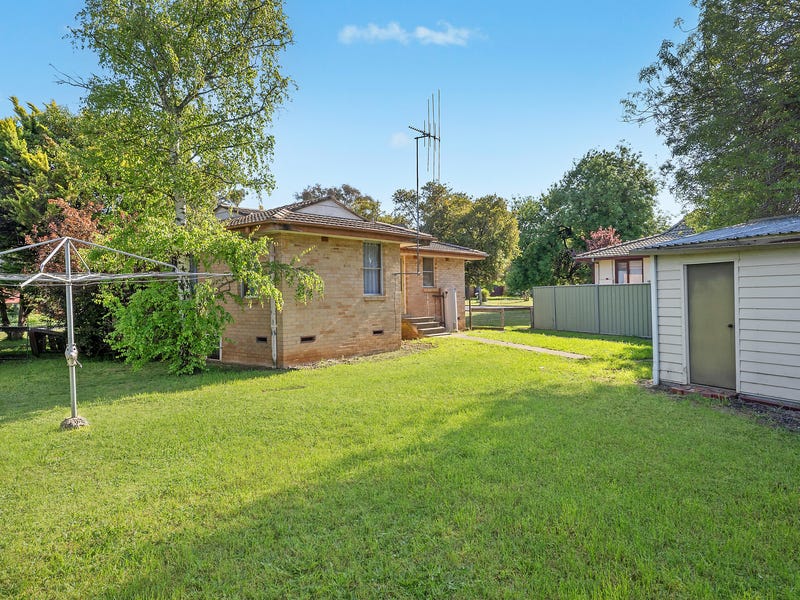 33 Currong Crescent, Orange, NSW 2800 - Property Details