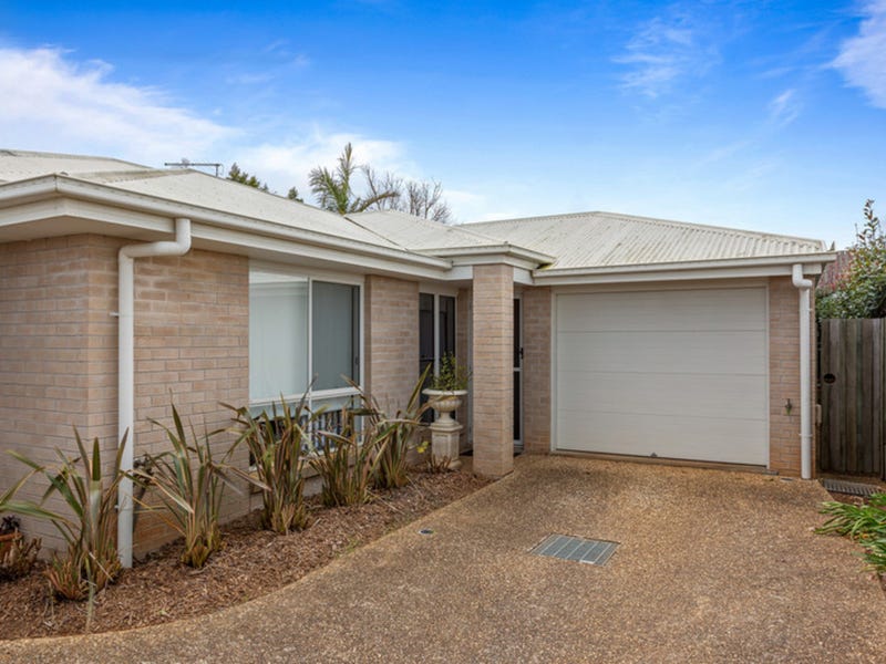 2/4 Alexander Avenue, Highfields, Qld 4352 - Property Details