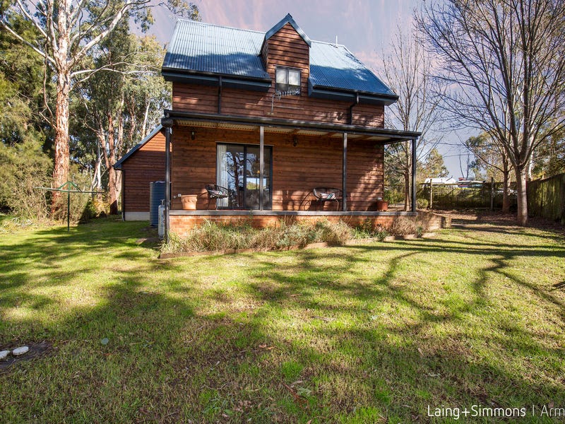 23 Rowan Avenue, Uralla, NSW 2358 - Property Details
