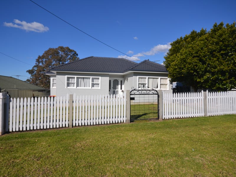 70 Merlin Street, The Oaks, NSW 2570 - realestate.com.au