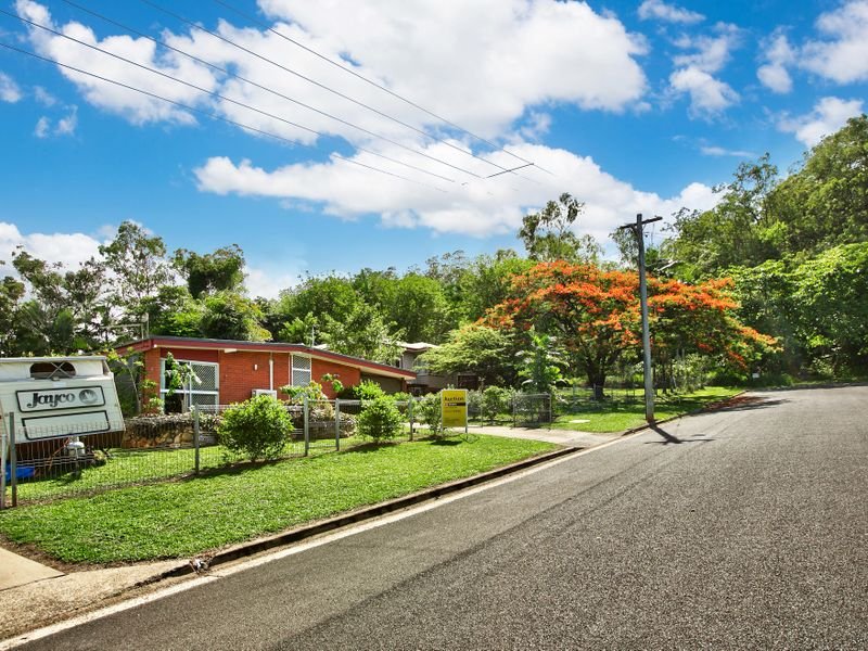 85 Upper Miles Street, Manoora, Qld 4870 - Property Details