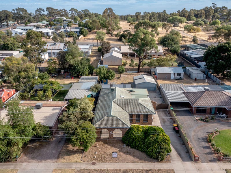 Real Estate & Property for Sale in Sailors Gully, VIC 3556 - realestate ...