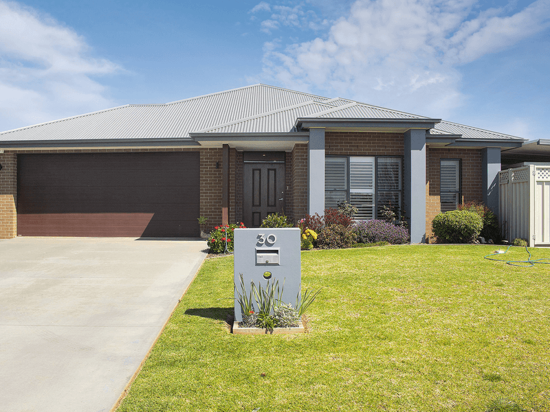 30 Champagne Drive, Dubbo, NSW 2830 - Property Details