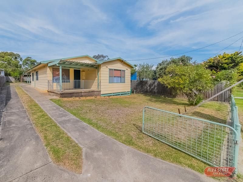 33 RED ROCKS ROAD, Cowes, Vic 3922 - Property Details