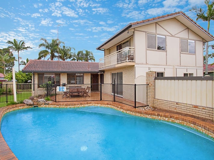 4 Jib Court, Mermaid Waters, QLD 4218 - realestate.com.au