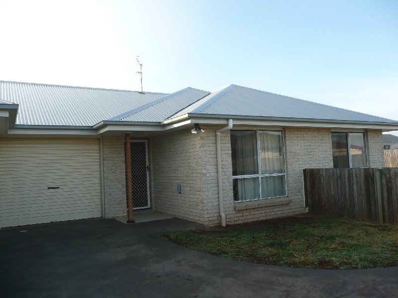 2/3 Debbie Court, Oakey, QLD 4401 - realestate.com.au