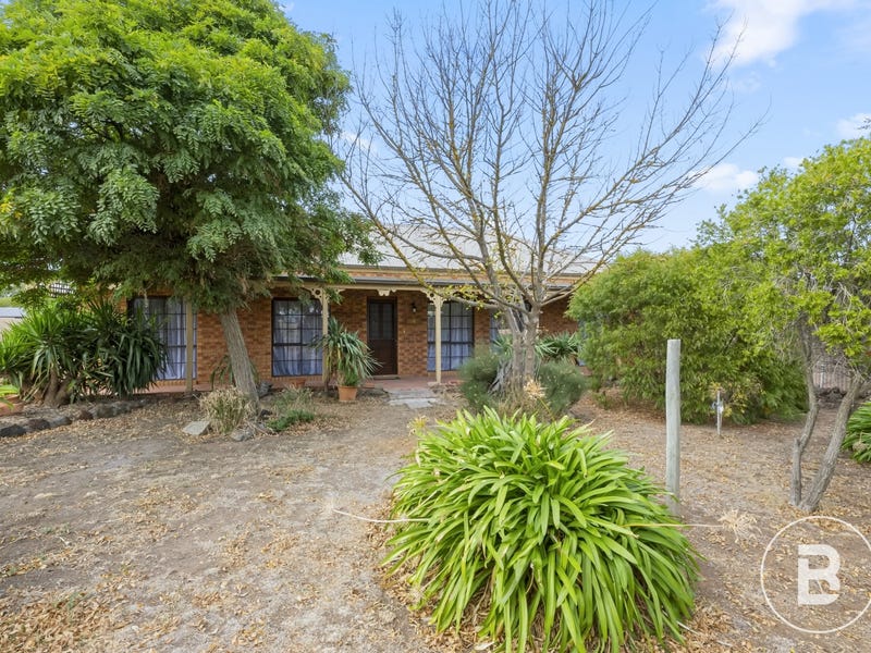 18 Hall Street, Carisbrook, Vic 3464 - Property Details