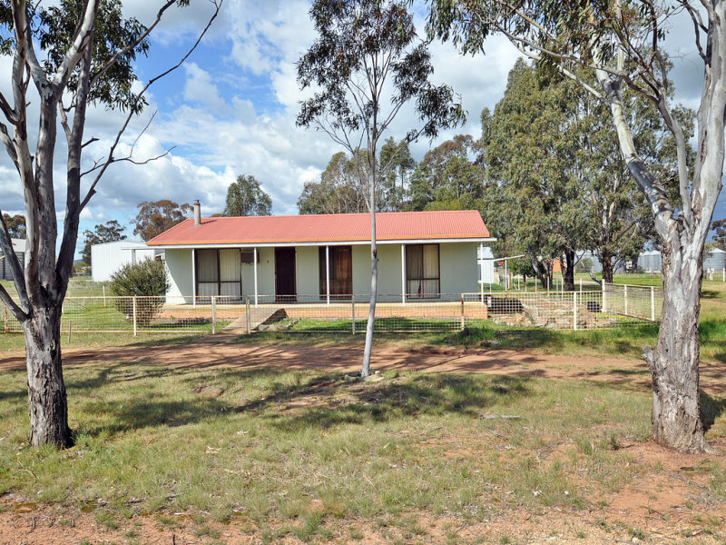 33 Commins Street, Illabo, NSW 2590 - Property Details