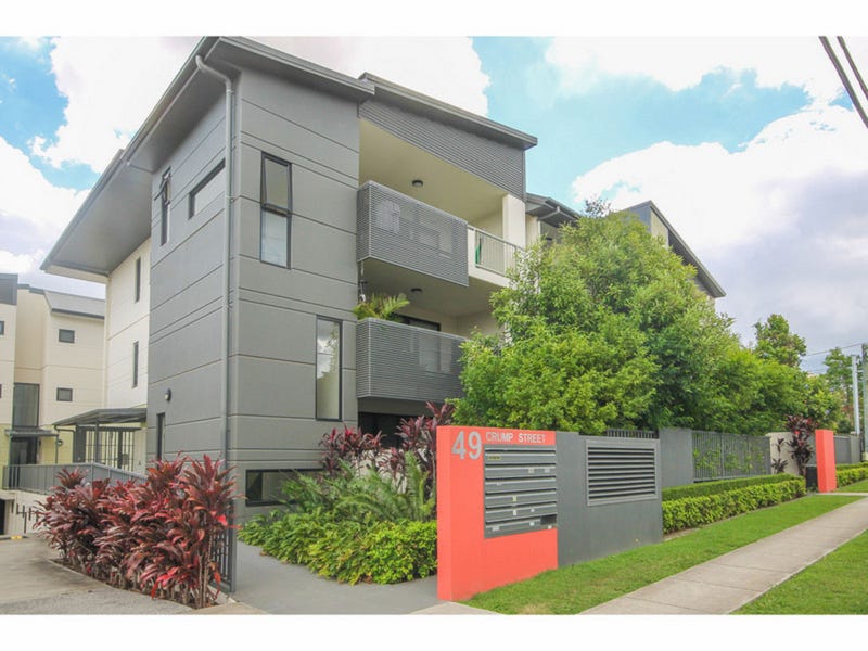 2/49 Crump Street, Holland Park West, QLD 4121 - realestate.com.au