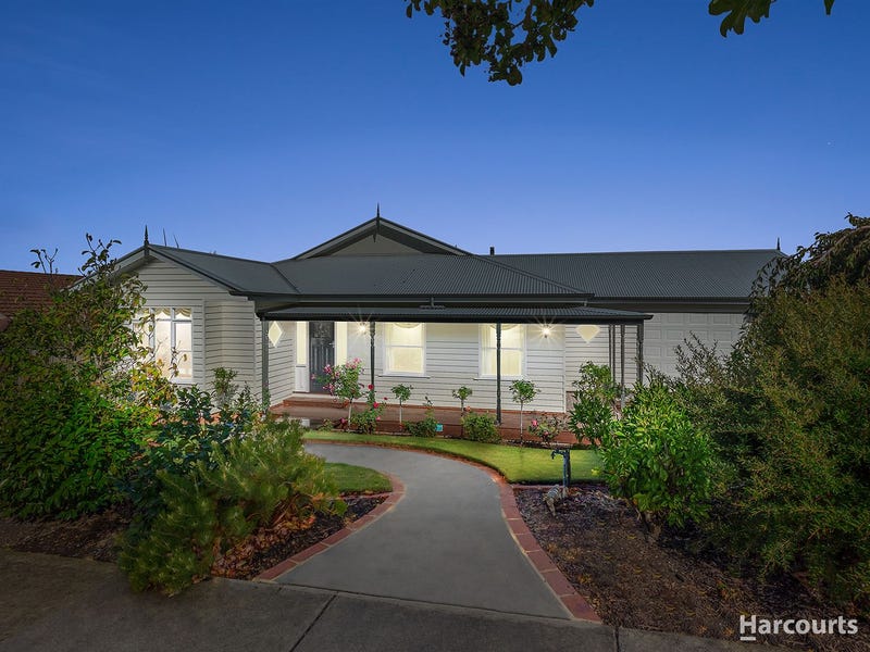 19 Overland Rise, Pakenham, VIC 3810 - realestate.com.au