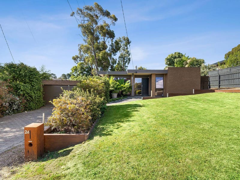 26 Landale Avenue, Mount Clear, VIC 3350 - realestate.com.au