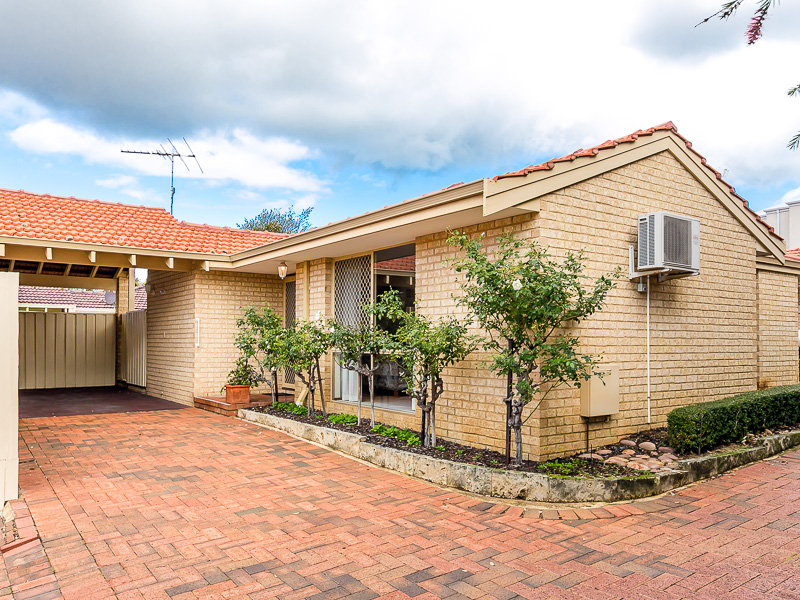 2/41 Dover Road, Scarborough, WA 6019 - Property Details