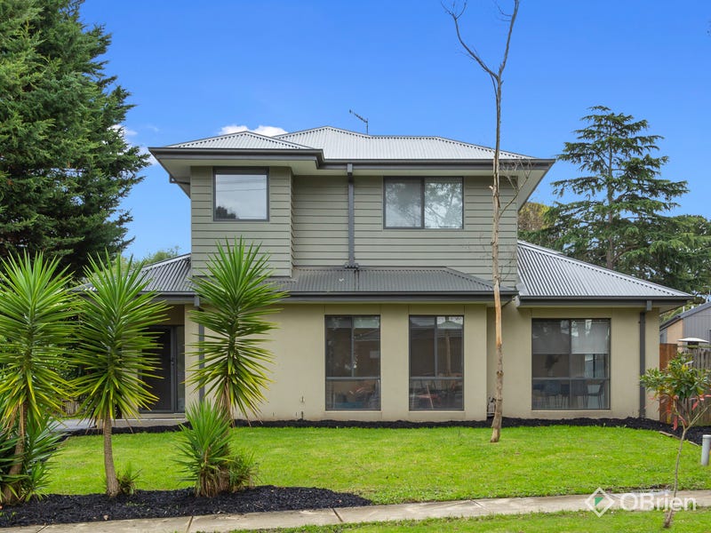 1/118 Mount View Parade, Croydon, Vic 3136 - Property Details