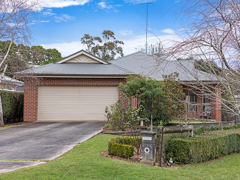 19 Windsor Drive, Hamilton, Vic 3300 - Property Details