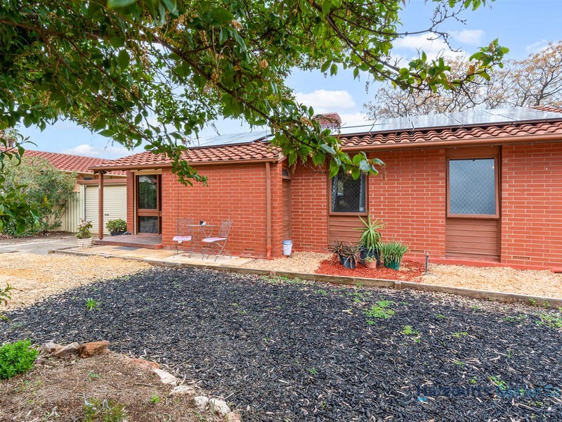8 Eringa Court, Craigmore, SA 5114 - realestate.com.au