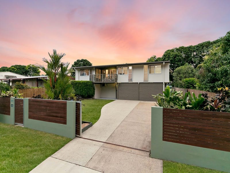 27 Murray Street, Manoora, Qld 4870 - Property Details