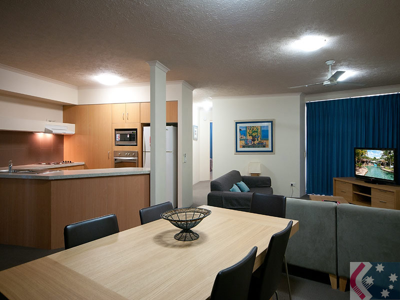 10 Alexandra Ave, Broadbeach, Qld 4218 - Property Details