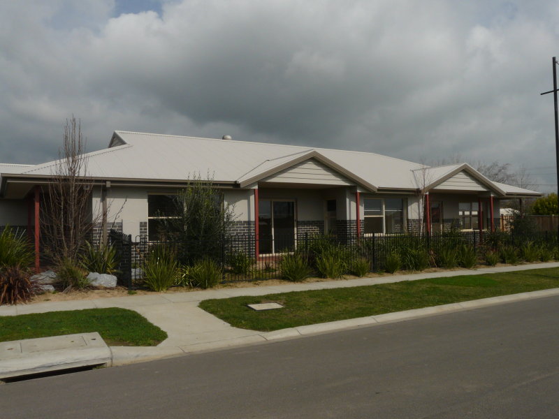 2 Maple Street, Trafalgar, VIC 3824 - realestate.com.au