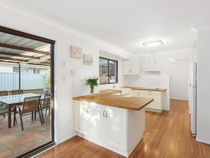 4 Robson Close, Point Clare, NSW 2250 - realestate.com.au