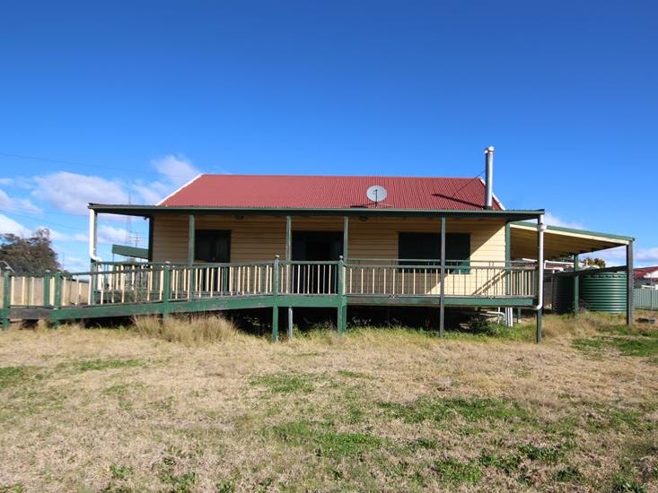 105 Granite Belt Drive, The Summit, QLD 4377 - realestate.com.au