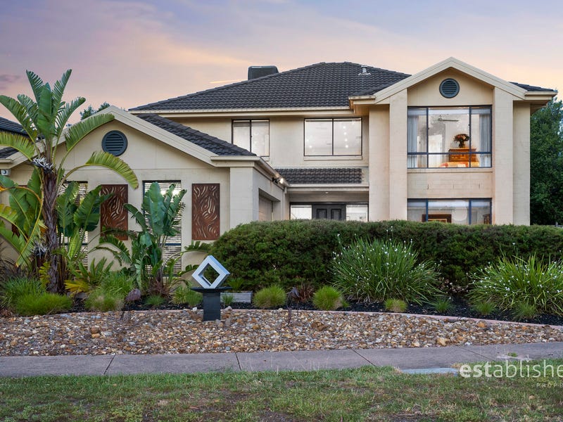6 Scenic Drive, Point Cook, VIC 3030 - realestate.com.au
