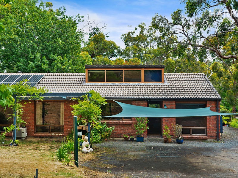 2 Hill View Road, Bridgewater, SA 5155 - realestate.com.au