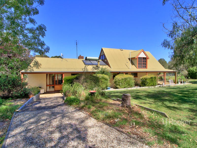 29 Hazeldene Cres, Nicholson, Vic 3882 - Property Details