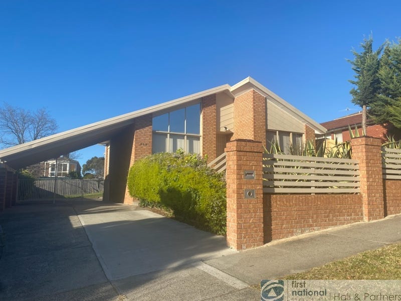 352 James Cook Drive, Endeavour Hills, VIC 3802 - realestate.com.au