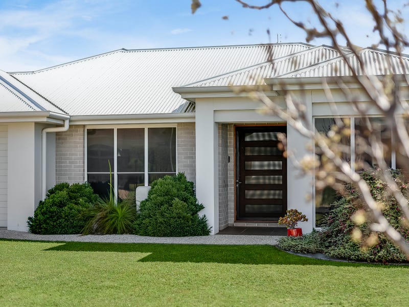 5 Blades Court, Middle Ridge, QLD 4350 - realestate.com.au