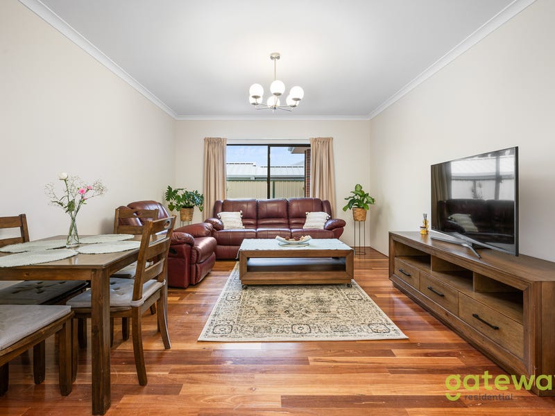 6 Ironbark Terrace, Hammond Park, WA 6164 - realestate.com.au
