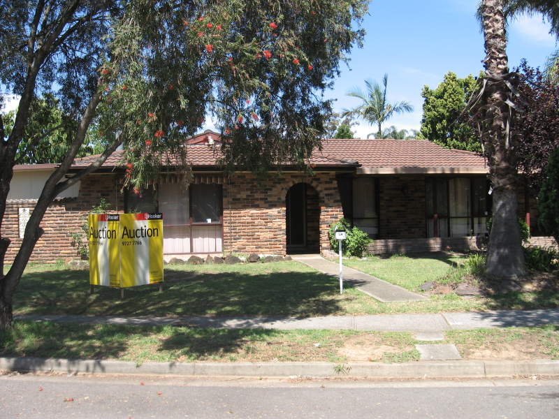 16 Hampshire Street, Wakeley, NSW 2176 - Property Details