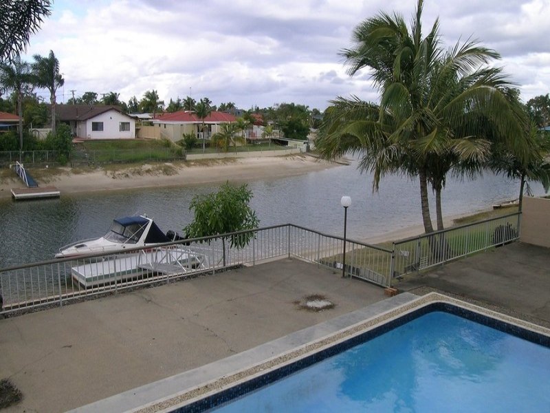 162 Sunshine Boulevard, Mermaid Waters, QLD 4218 - realestate.com.au