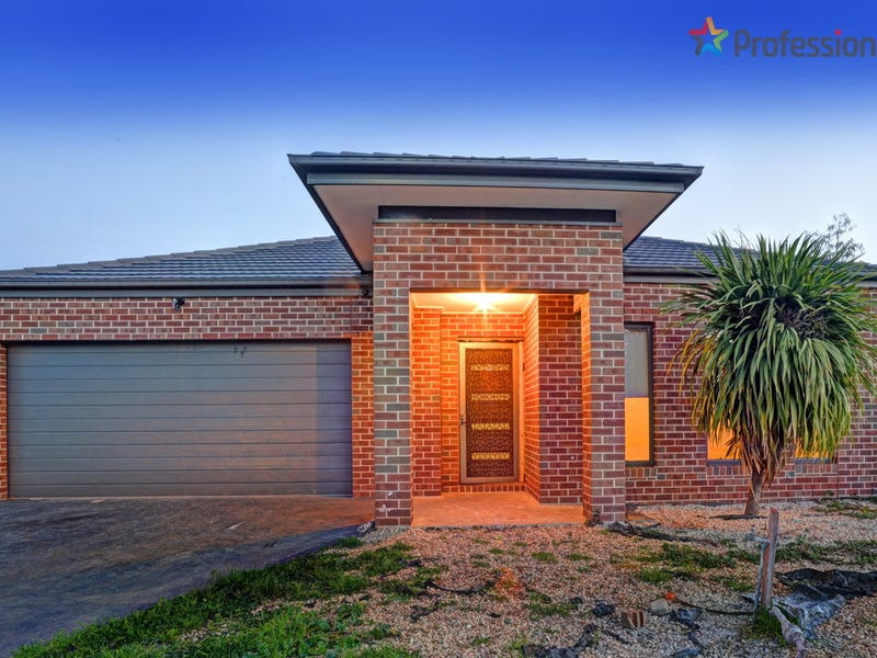 4 Elatus Place, Brookfield, VIC 3338 - realestate.com.au