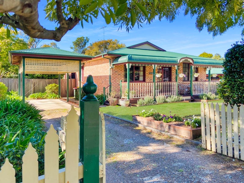 19 Woodland Ave, Hazelbrook, NSW 2779 - Property Details