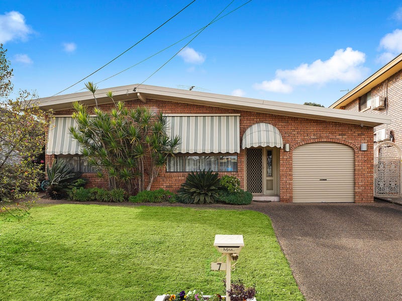 7 Dernancourt Parade, Milperra, NSW 2214 - Property Details