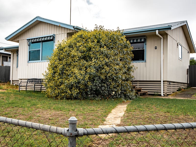 7 Cameron Street, Naracoorte, SA 5271 - Property Details