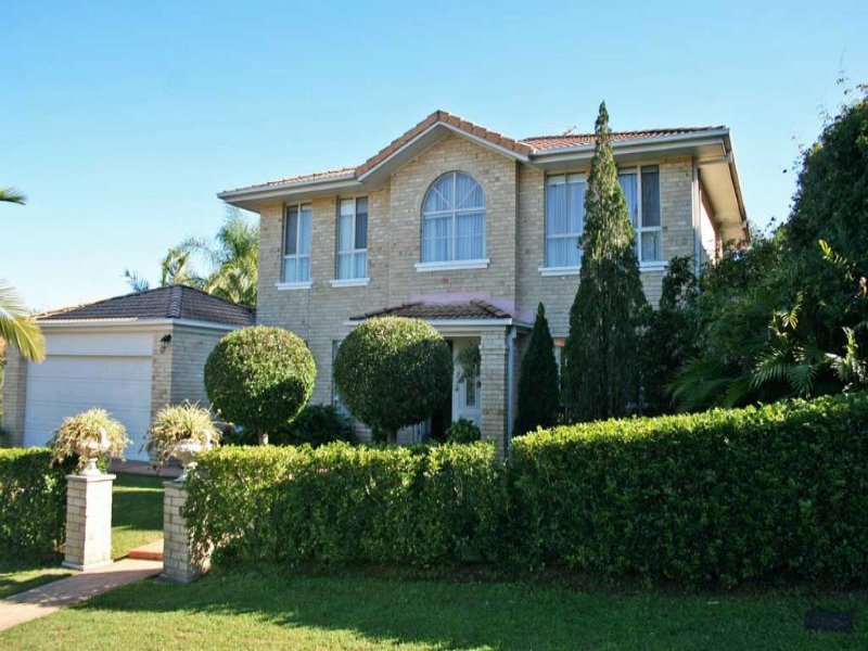 4 Pembridge Pl. Pembridge Place, Carindale, Qld 4152 - Property Details