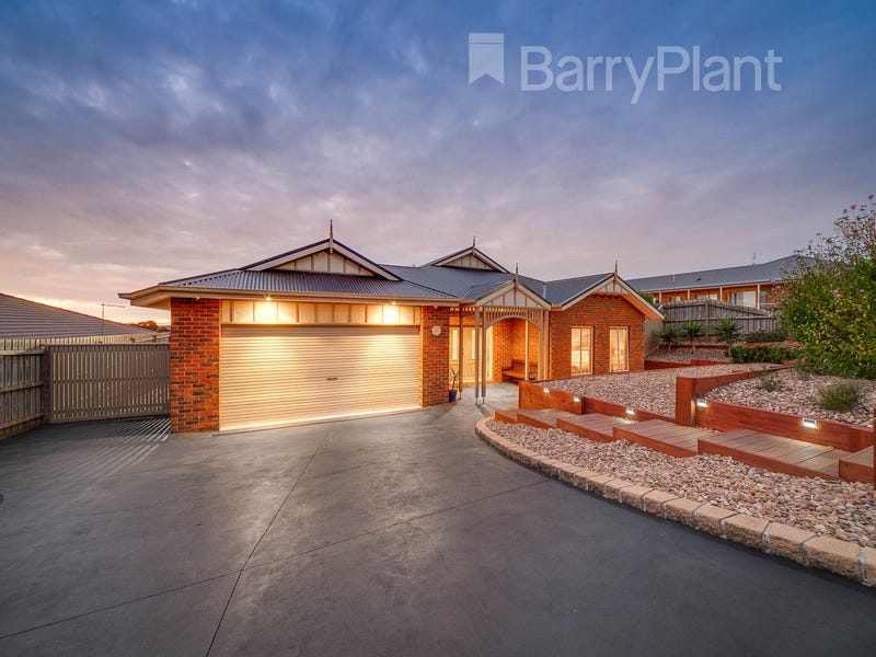 8 Mayfair Drive, Drouin, VIC 3818 - realestate.com.au