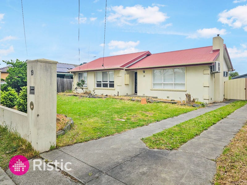 19 Memorial Avenue, Epping, VIC 3076 - realestate.com.au