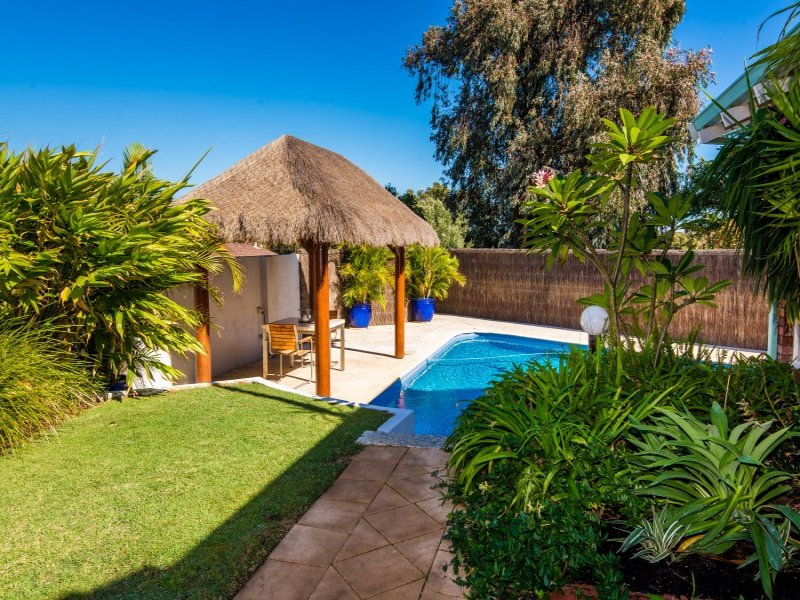 42 Crowcombe Way, Karrinyup, WA 6018 - Property Details