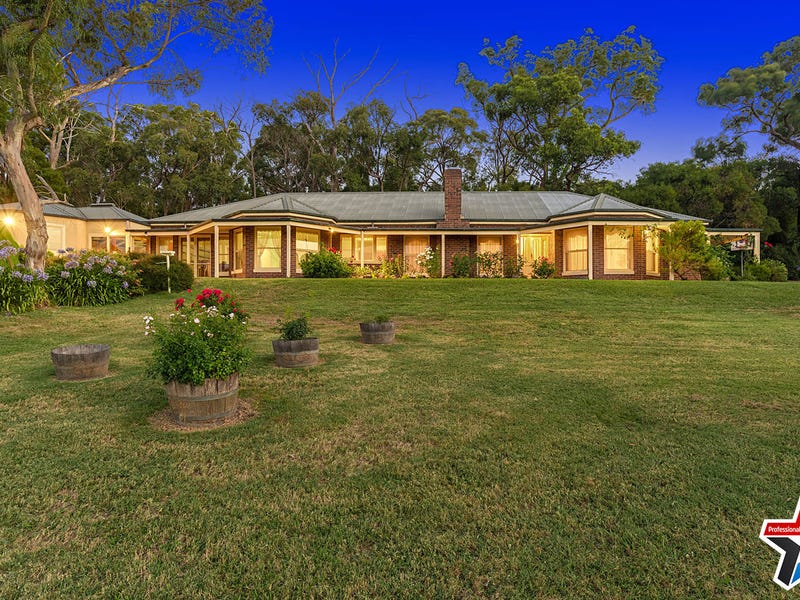 16-18 Leggett Drive, Mount Evelyn, VIC 3796 - realestate.com.au