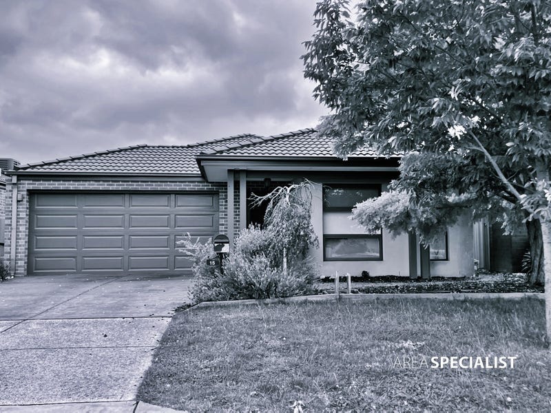 15 Morgan Way, Pakenham, Vic 3810 - Property Details