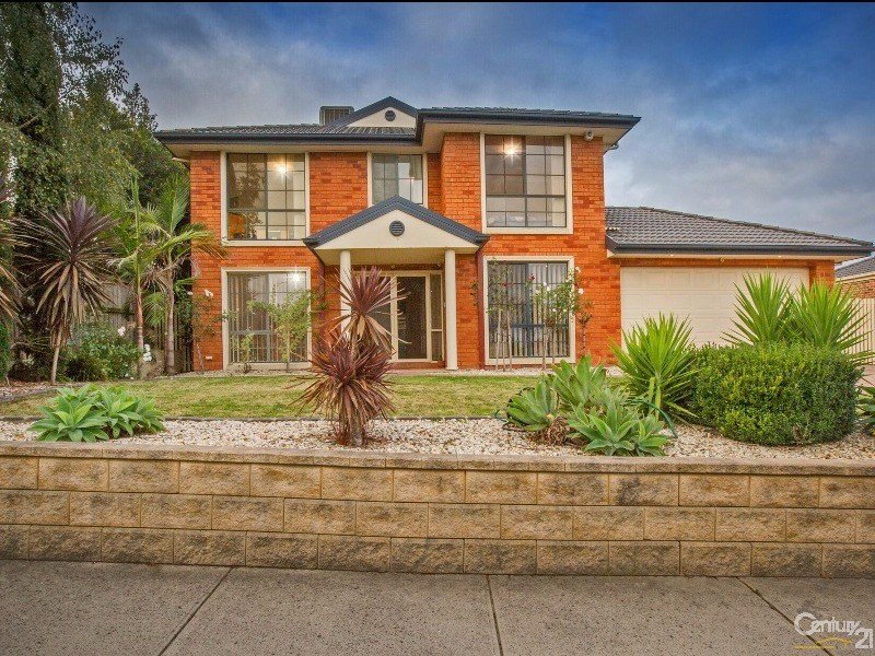 10 Overland Rise, Pakenham, Vic 3810 - Property Details